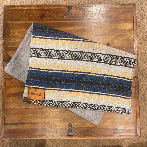 Qalo | Bedding | Qalo Blanket | Poshmark